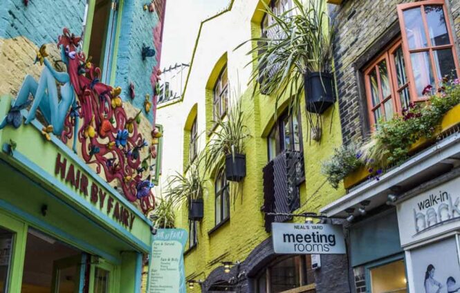 London In May: A Vibrant Month of Weather, Activities, and Explorations ...