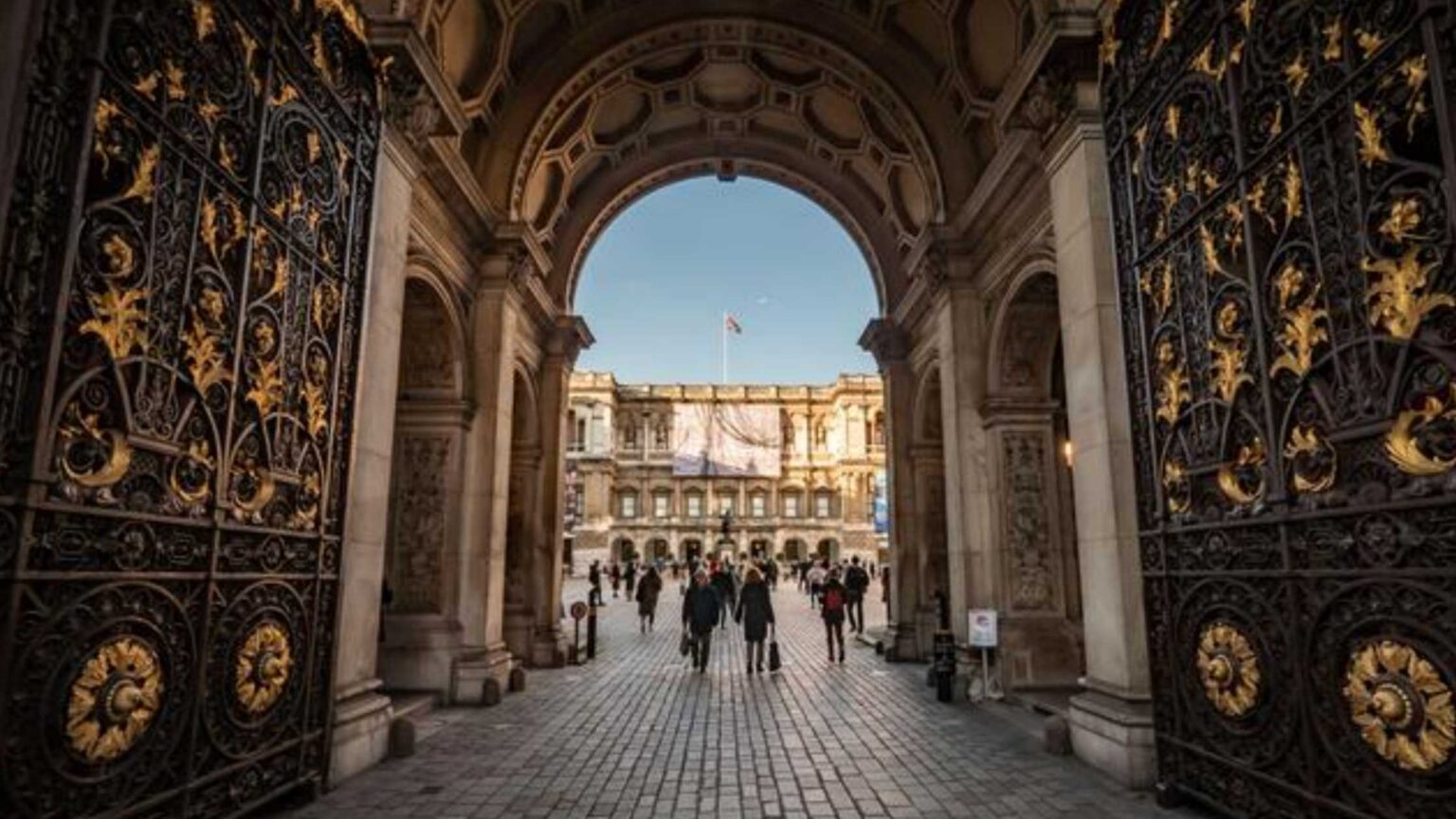 24 Things To Do In Mayfair - A Complete Guide - London Kensington Guide
