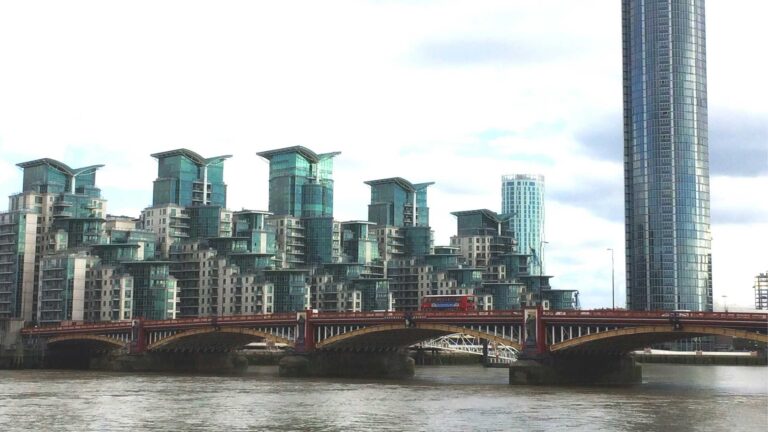 8 Beautiful Bridges Near the London Eye (Best Views, Walks & Photo ...