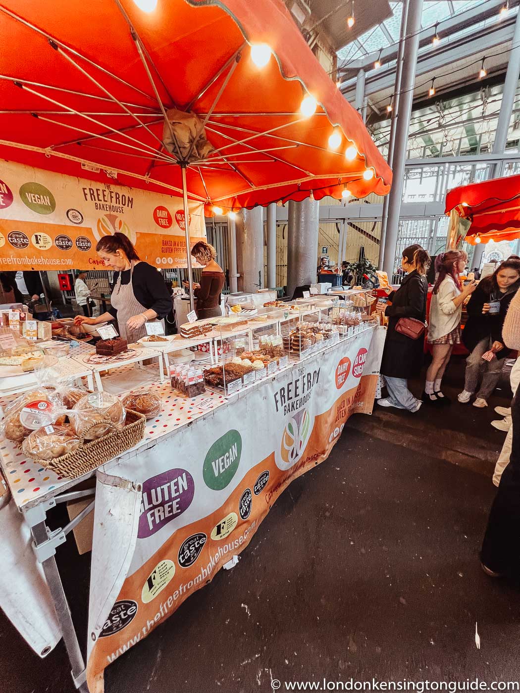 Cakes In Borough Market For A Rich Dessert Experience! - London ...
