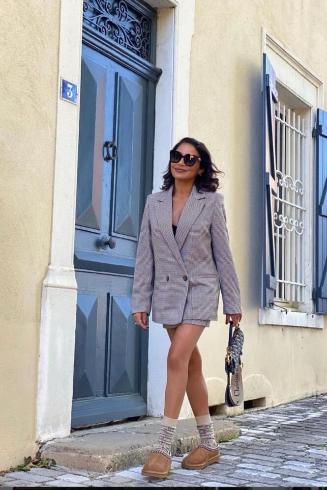 Cozy and Chic: 12 UGGs Outfit Ideas for Every Occasion - London ...