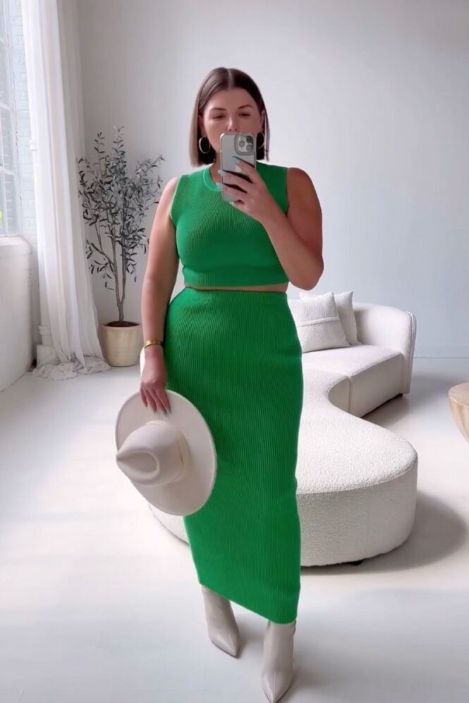 30 Stylish Green Skirt Outfits For Every Occasion: From Brunch to ...