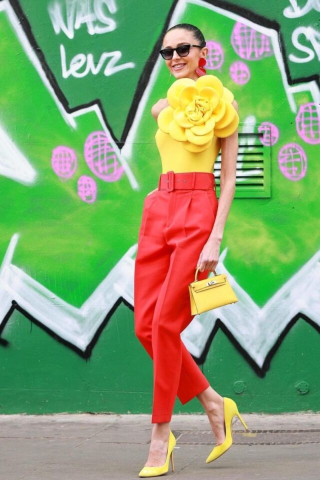 27 Chic Outfit Ideas For Red Pants - Style Your Red Trousers With ...