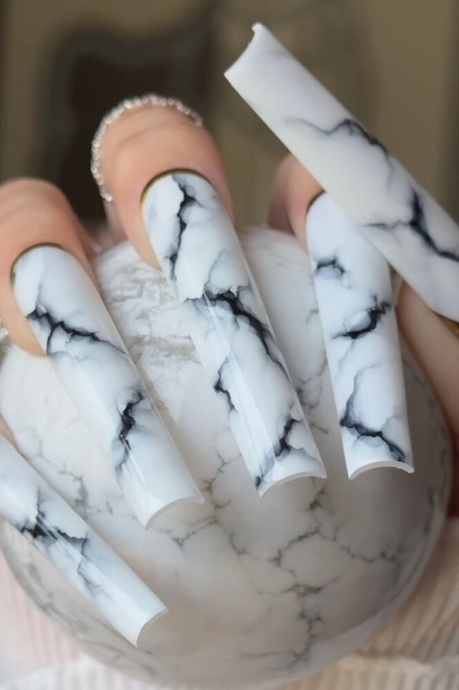 24 Mesmerizing Marble Nail Designs to Inspire Your Next Manicure ...