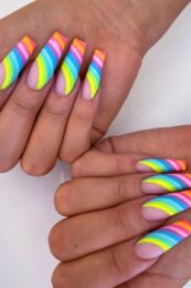 25 Cute Rainbow Nail Ideas: A Splash of Color for Your Next Manicure ...