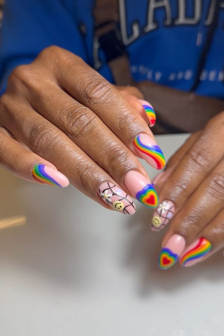 25 Cute Rainbow Nail Ideas: A Splash of Color for Your Next Manicure ...