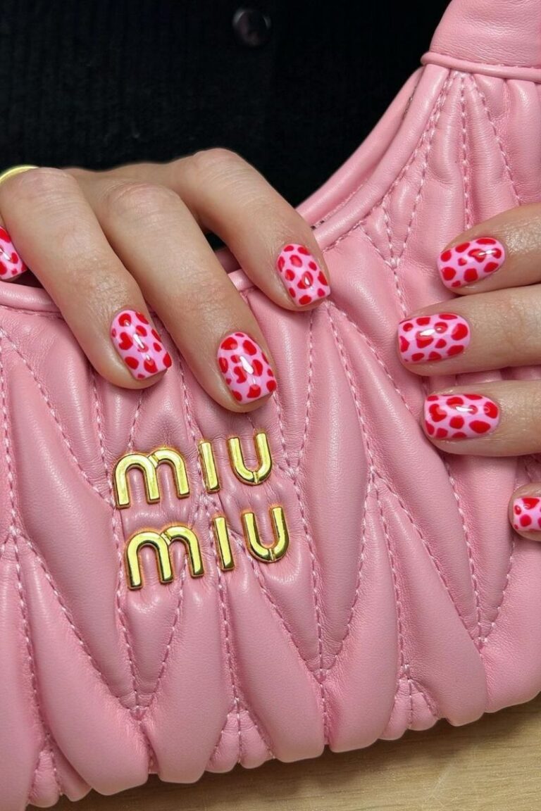 28 Chic And Playful Red and Pink Nail Design Inspiration - London ...