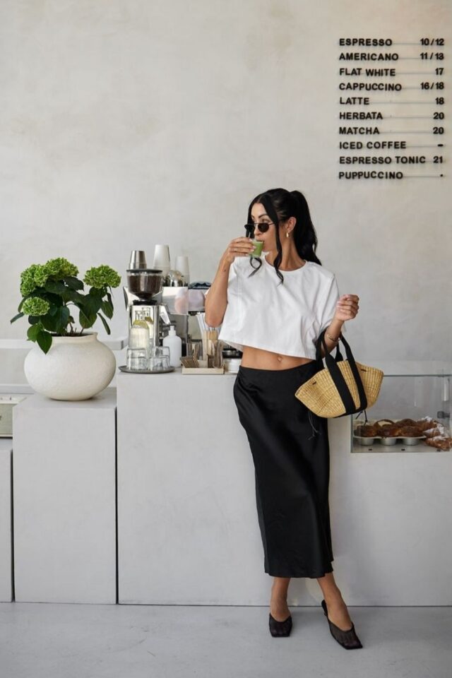 21 Chic Coffee Date Outfit Ideas For Perfect For A Casual Hangout ...