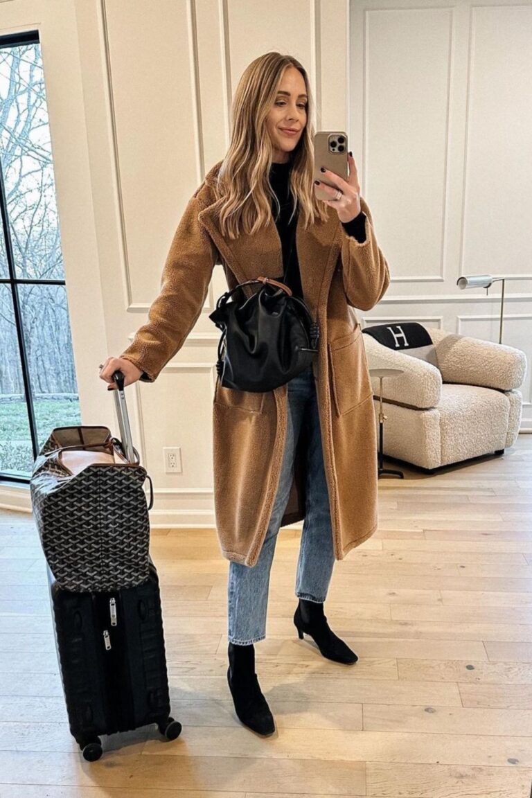Travel In Style: 25 Fall/Winter Airport Outfits That Keep You Cozy and ...