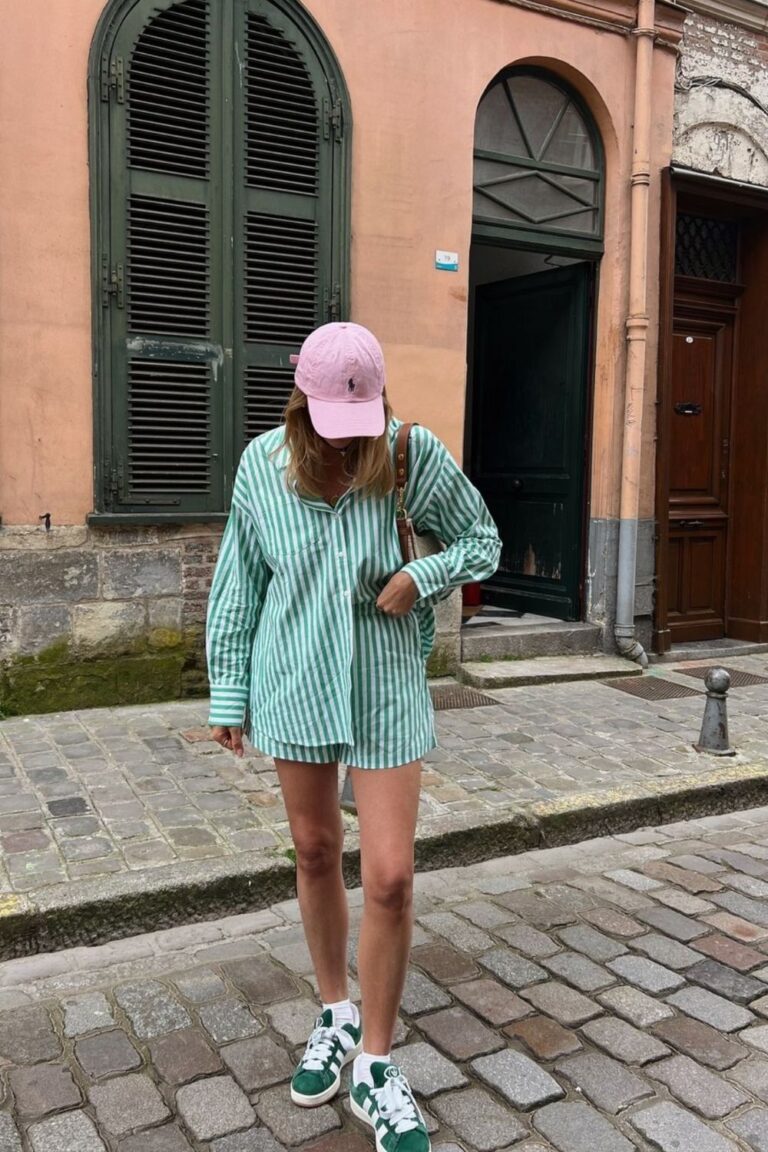 22 Stylish Ways to Rock Green Sneakers: Trendy Outfit Ideas - London ...