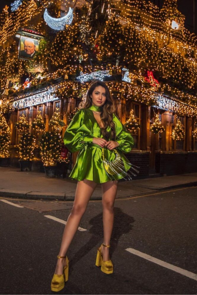 Festive Glam: 33 London Christmas Outfit Ideas You’ll Love - London ...