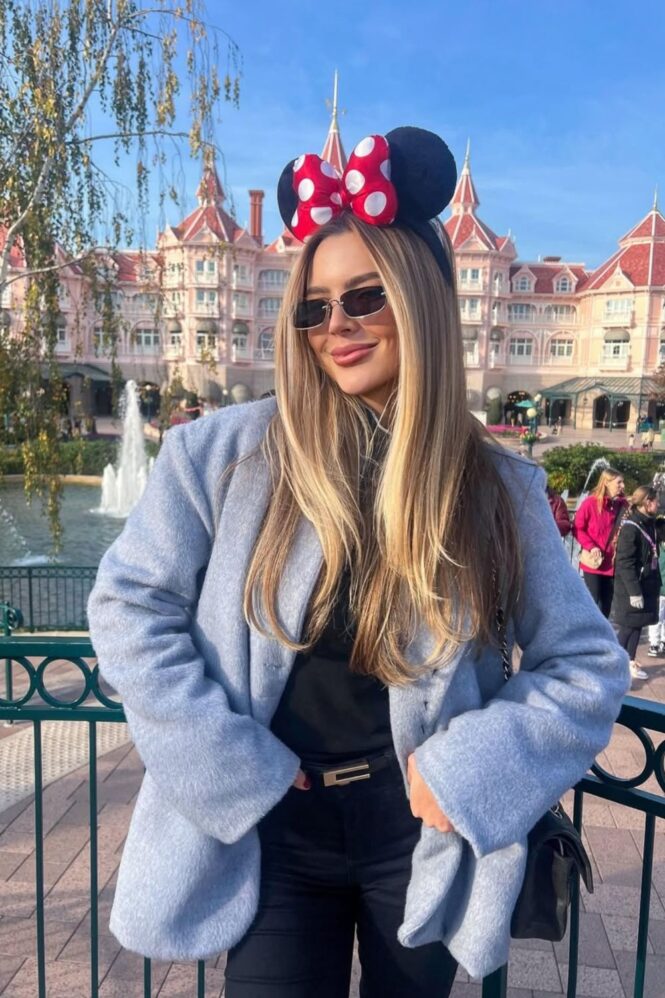 17 Cozy Disneyland Winter Outfit Ideas to Stay Warm and Stylish This ...