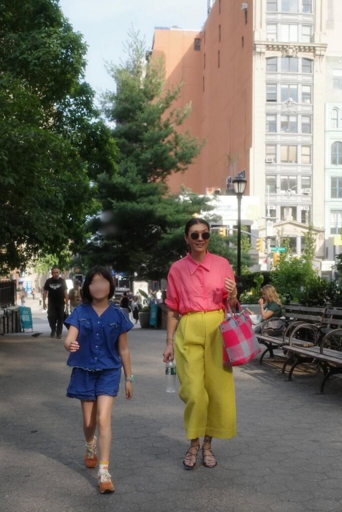 28 Fresh Yellow Pants Outfit Ideas That’ll Instantly Brighten Your ...
