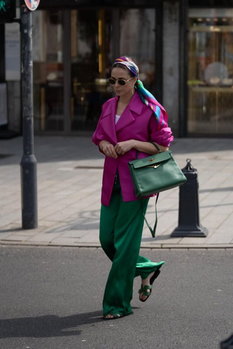 30 Stylish Green Bag Outfit Ideas: How to Style This Statement ...
