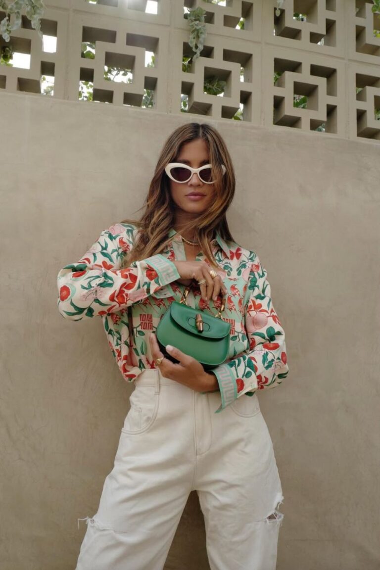 30 Stylish Green Bag Outfit Ideas: How to Style This Statement ...