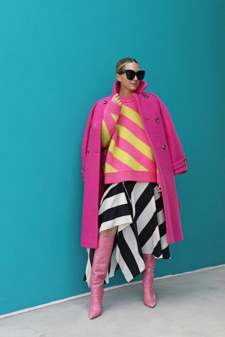 32 Pink Coat Outfit Ideas That Prove Hot Pink Is the New Neutral ...