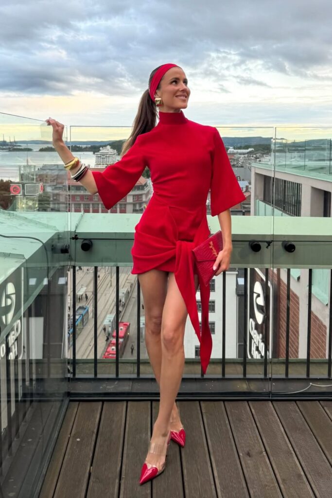 32 Stylish Red Dress Outfit Ideas That Always Turn Heads - London ...