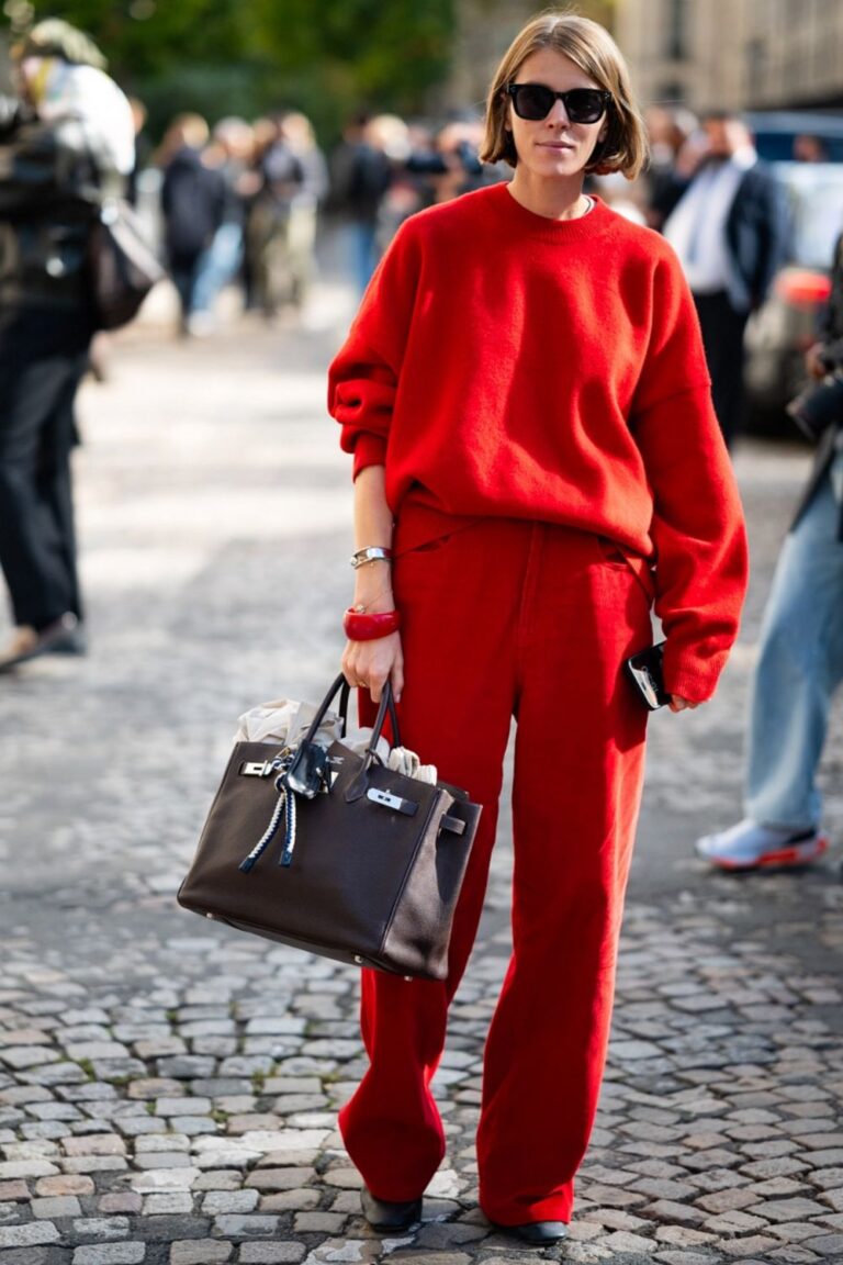 31 Chic Red Sweater Outfit Ideas You’ll Want to Copy Immediately ...