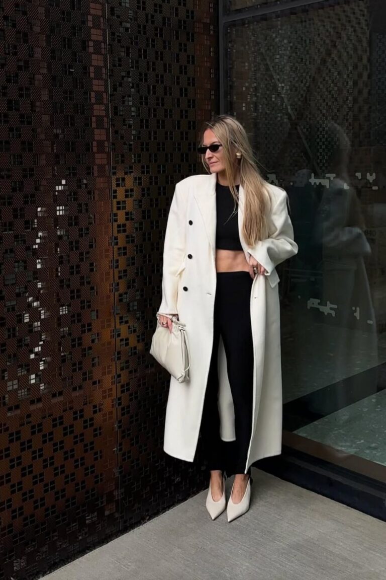 36 White Coat Outfit Ideas: Chic, Cozy And Effortlessly Polished ...