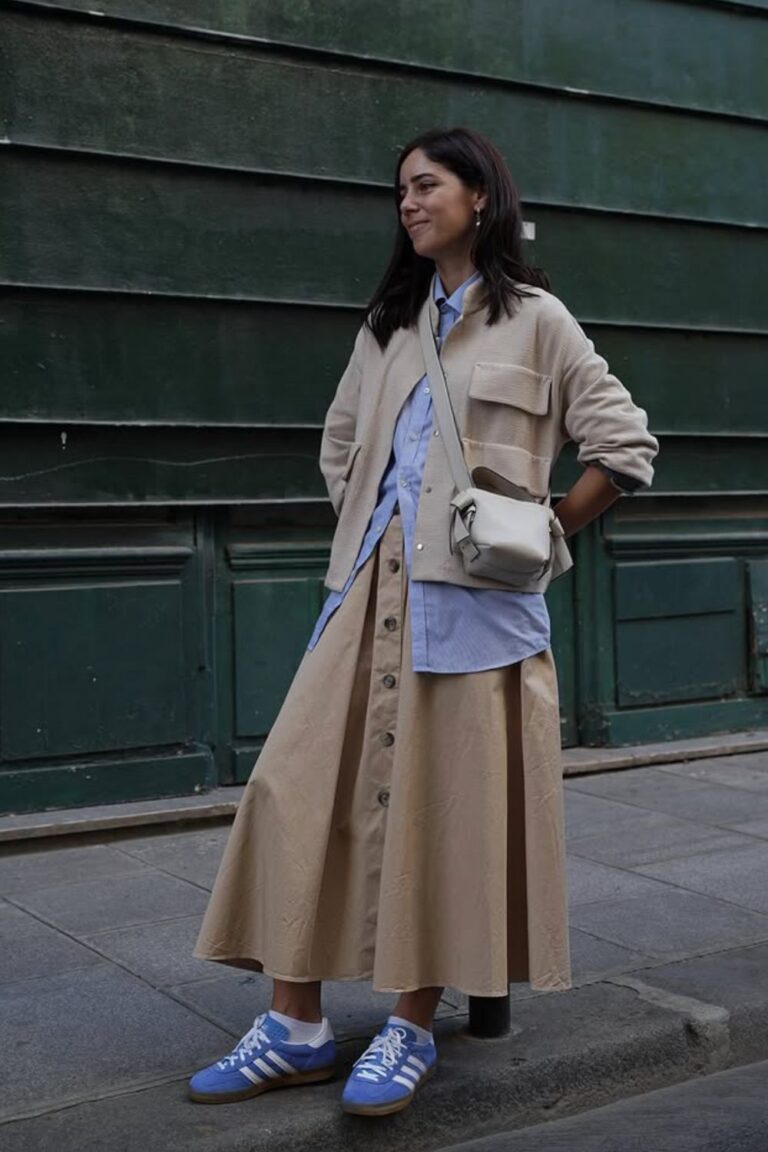41 Blue Sneakers Outfit Ideas You’ll Want to Wear On Repeat - London ...