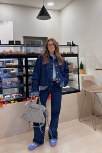 41 Blue Sneakers Outfit Ideas You’ll Want to Wear On Repeat - London ...