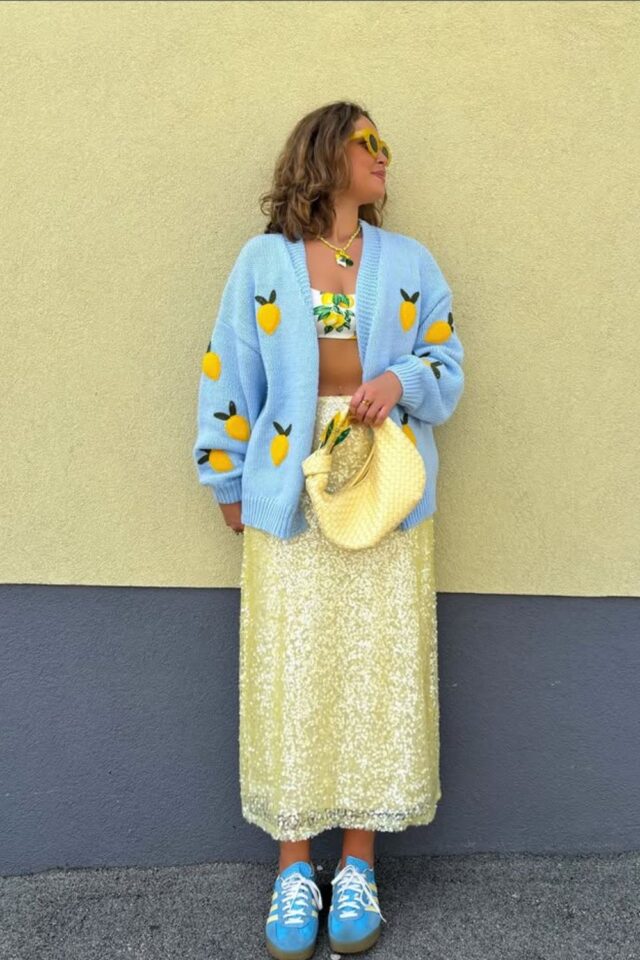 41 Blue Sneakers Outfit Ideas You’ll Want to Wear On Repeat - London ...