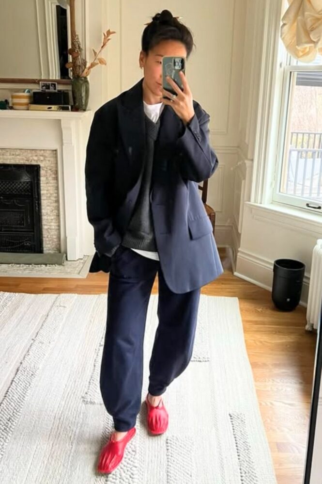 26 Blue Sweatpants Outfit Ideas: How We’re Styling Them to Look ...